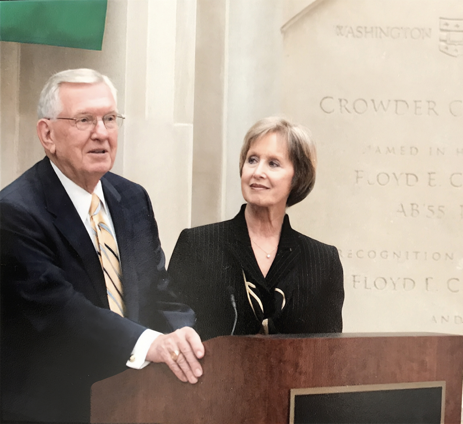 Floyd E. and Judith A. Crowder - Giving to WashU